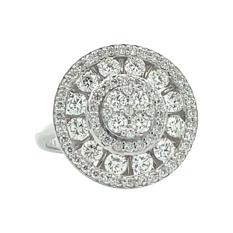 1.61ct, Diamond Cluster Floral Medallion Ring in 14k White Gold For Sale at 1stDibs