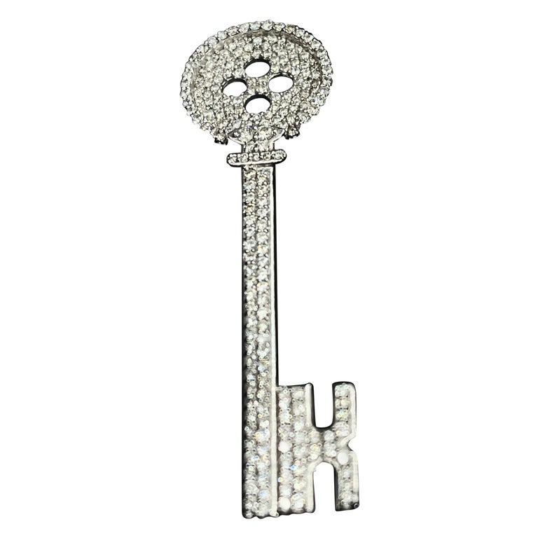Diamonds Key Pendant - 14K Gold For Sale at 1stDibs