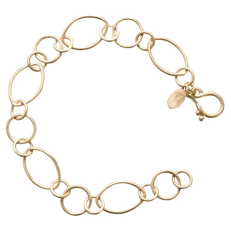 Faye Kim 18 Karat Gold Marquise Round Link Bracelet For Sale at 1stDibs