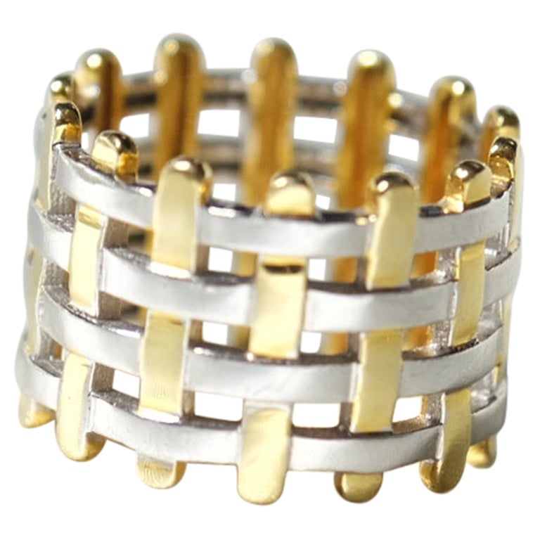 Customizable 18k Yellow and White Gold Basket Ring For Sale at 1stDibs