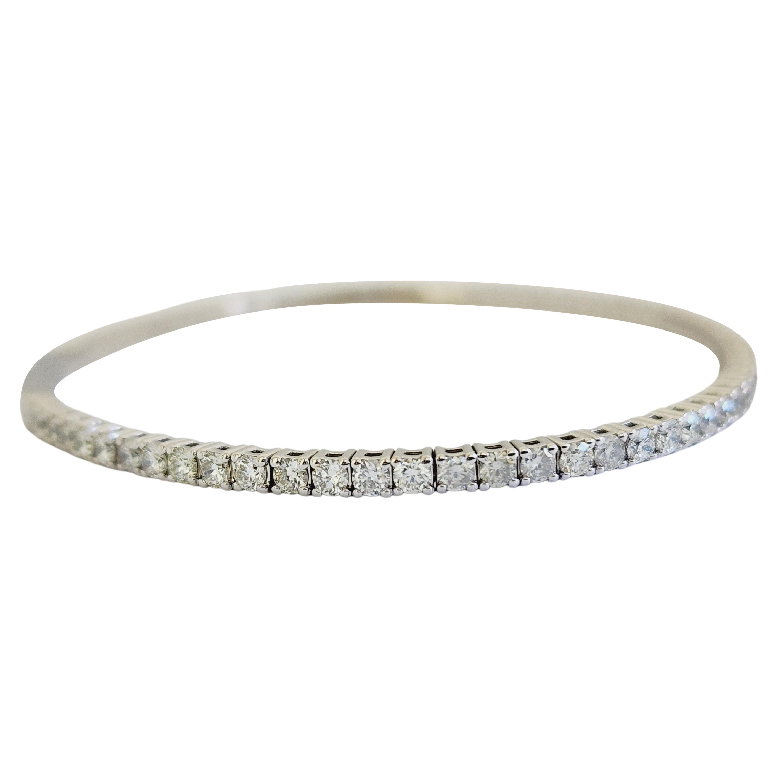 2.85 Carat Flexible Full Bangle White Gold 14 Karat Bracelet For Sale ...