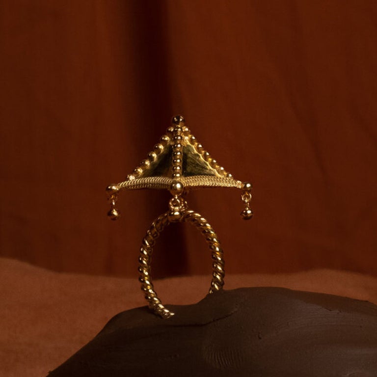 Customizable Dangling Ring Yellow Gold Granulated Ring For Sale at 1stDibs