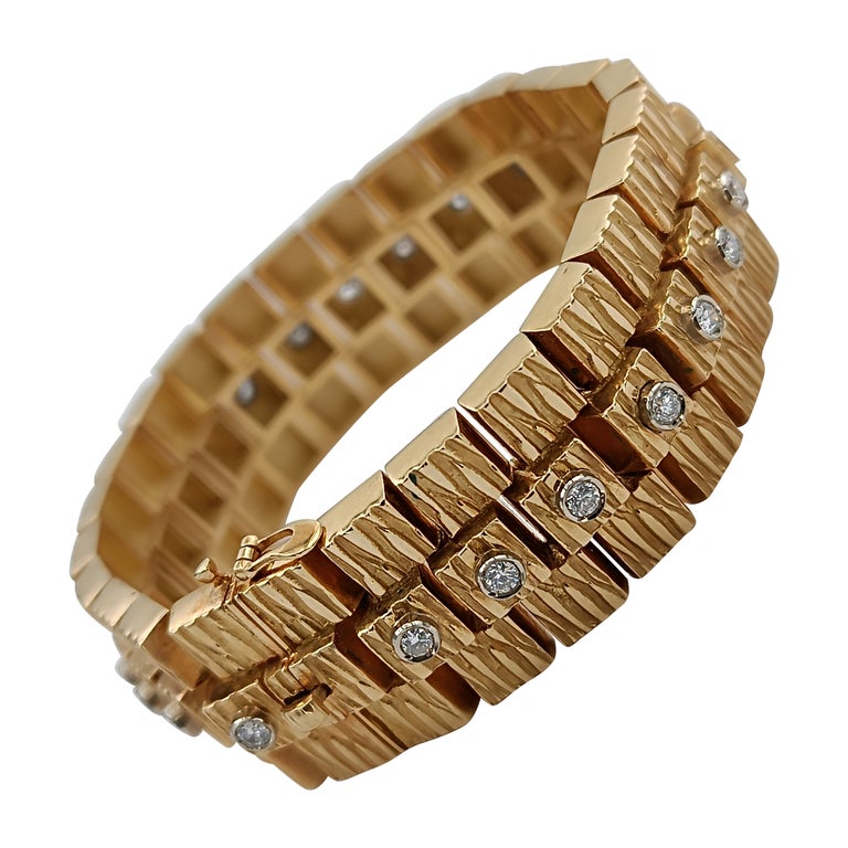 1, 30 Carat Diamonds Yellow 18 Carat Gold Grams 65.96 Bracelet For Sale ...