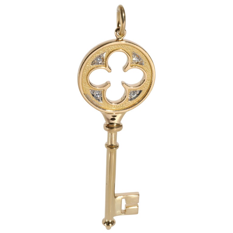 Tiffany and Co. Clover Key Pendant in 18K Yellow Gold 0.04 CTW For Sale ...