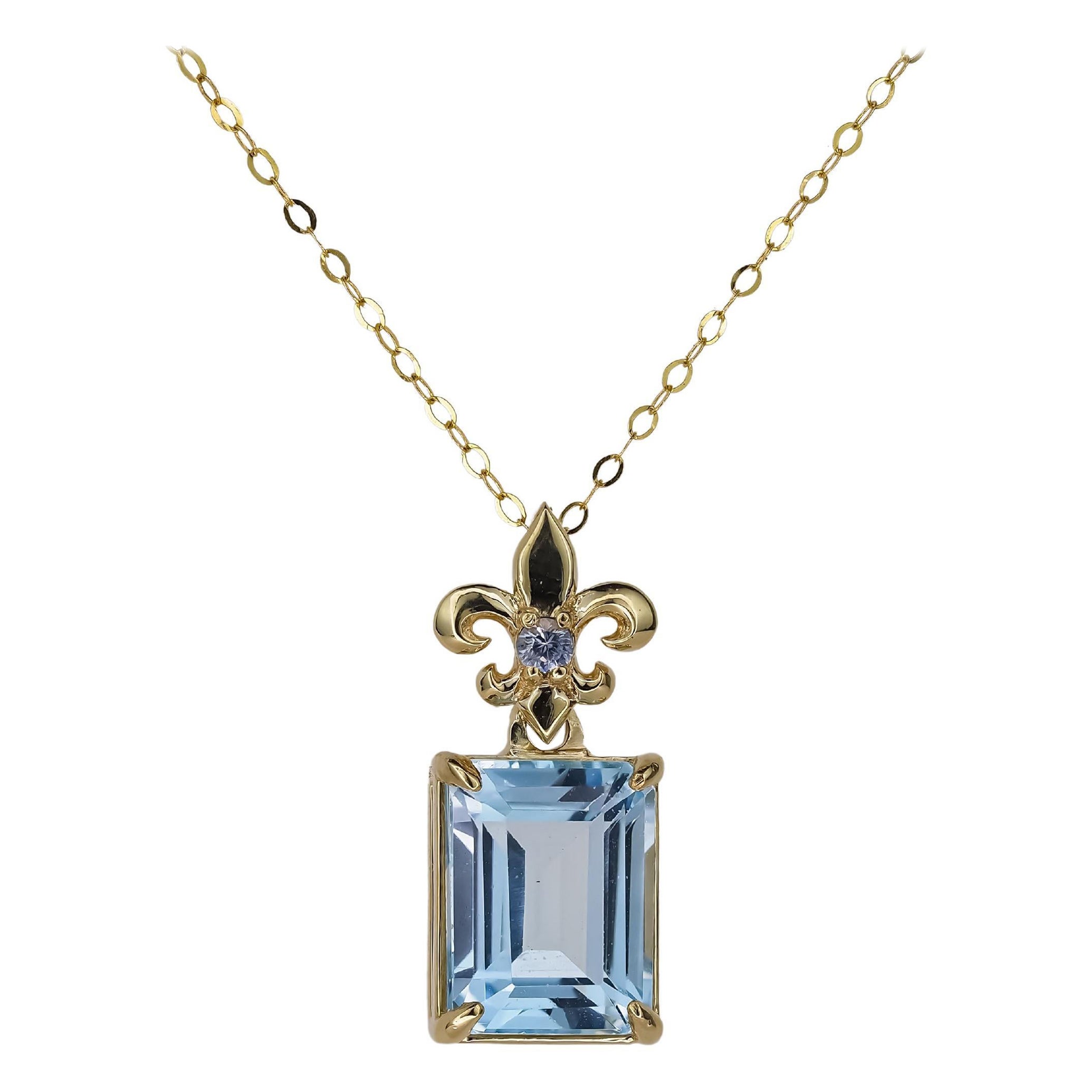 Pear Topaz Pendant in 14 Karat Gold For Sale at 1stDibs