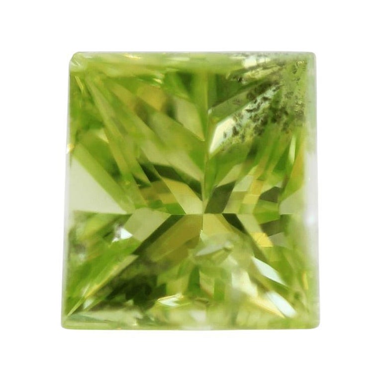 Loose GIAa Certified 0.92 Carat Fancy Natural Green Rectangular Diamond ...