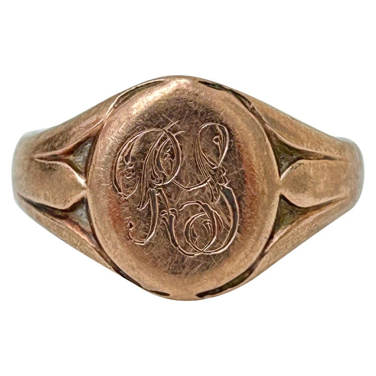Chunky Vintage 9 Carat Rose Gold Signet Ring For Sale at 1stDibs