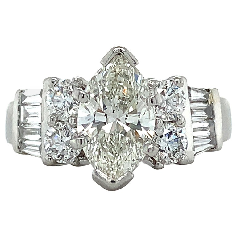 IGI Plat 1.51CT H-SI1 Marquise Center with Baguette and Round Diamond Ring For Sale at 1stDibs