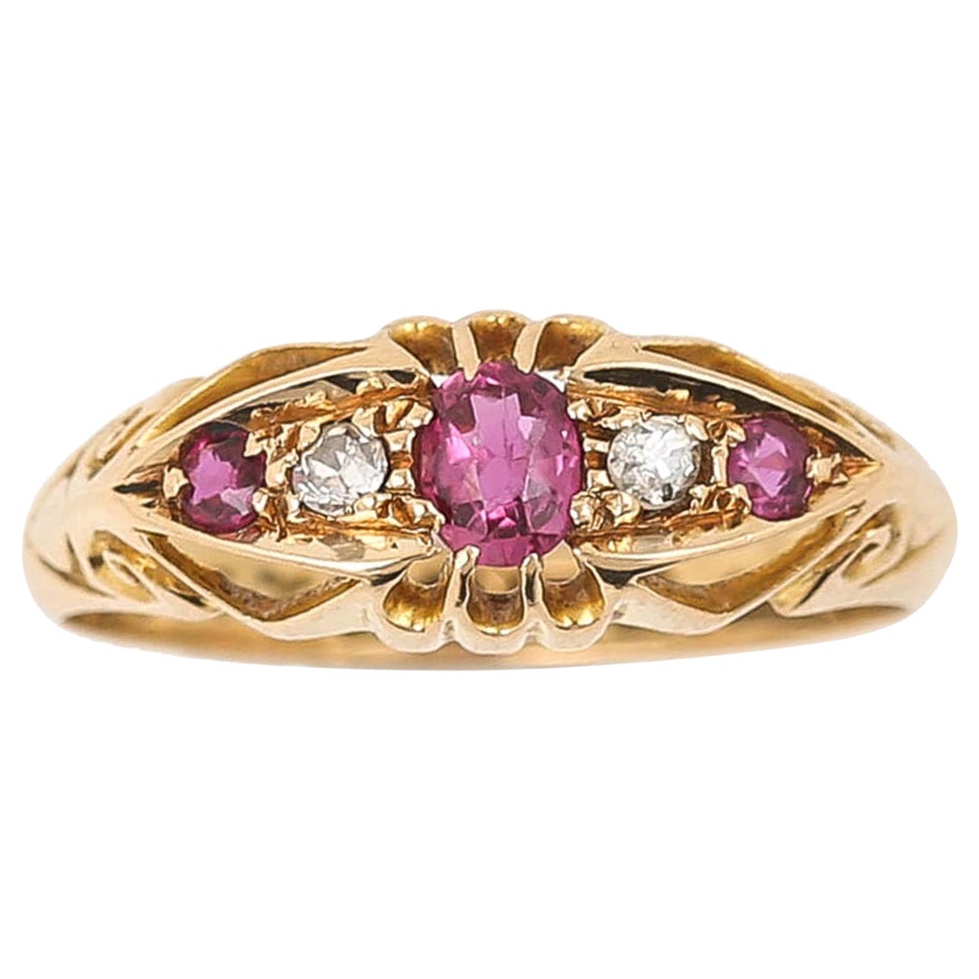 Edwardian 18 Carat Gold Ruby and Diamond Five Stone Gypsy Ring, circa 1914 at 1stDibs