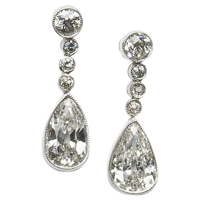Diamond Platinum Drop Earrings at 1stDibs