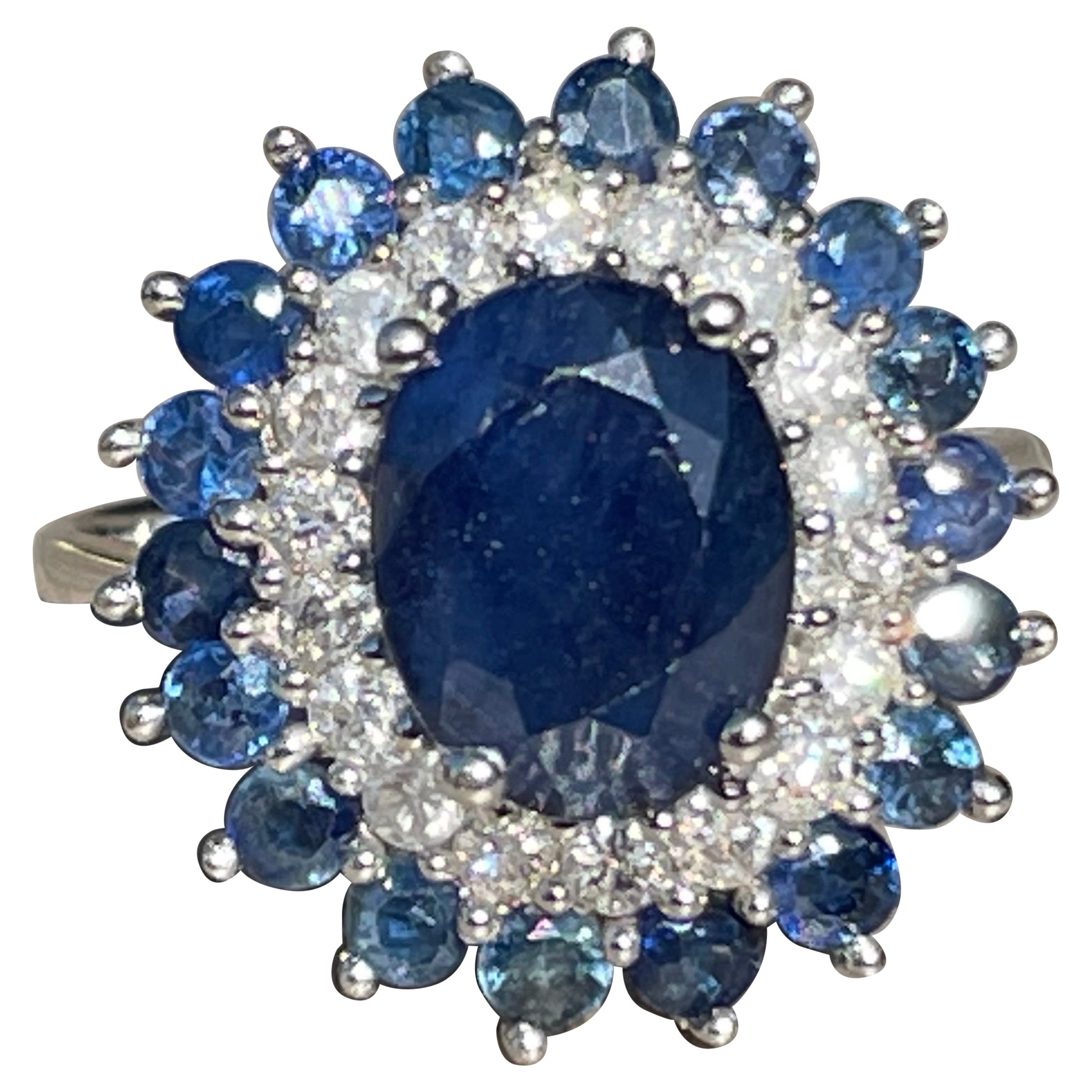 Lady Di Sapphires Diamonds Ring In 18 Carat Gold For Sale at 1stDibs
