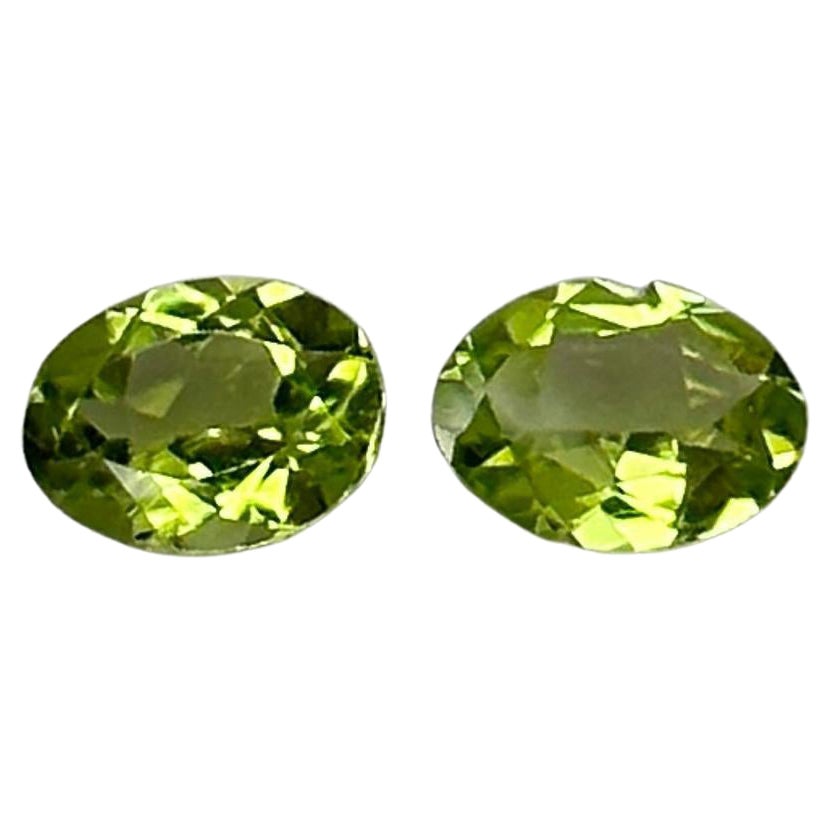 2.08 Carat Olive Peridot Pair For Sale at 1stDibs