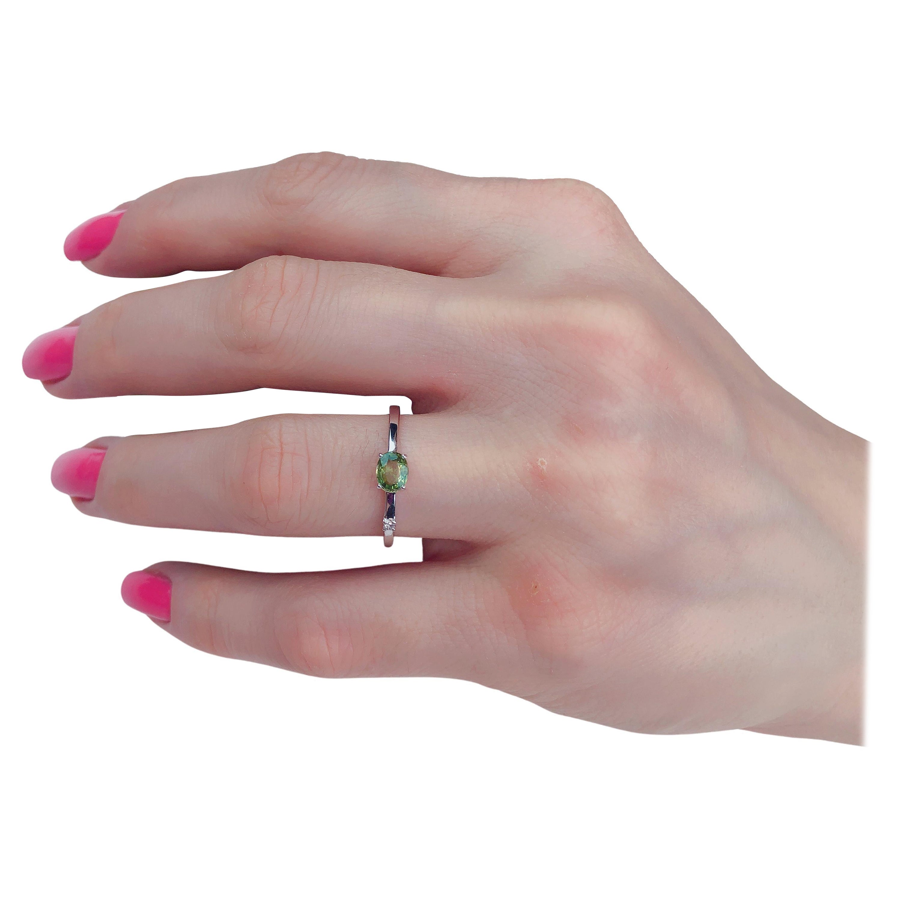 Blue Sapphire Ring in 14k Gold For Sale at 1stDibs