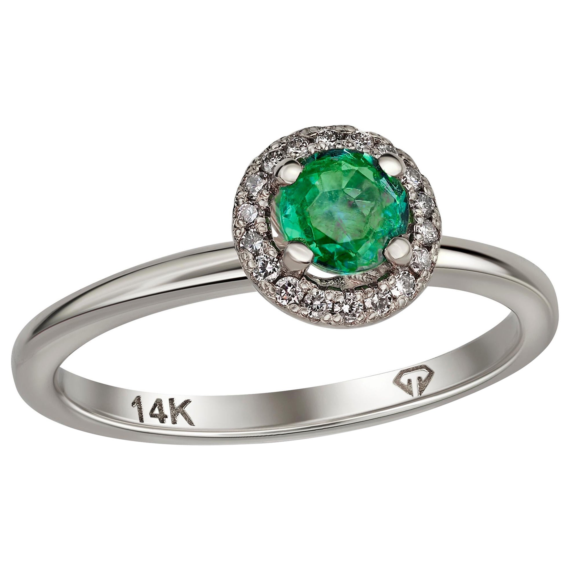 Halo Emerald Ring with Diamonds in 14 Karat Gold For Sale at 1stDibs