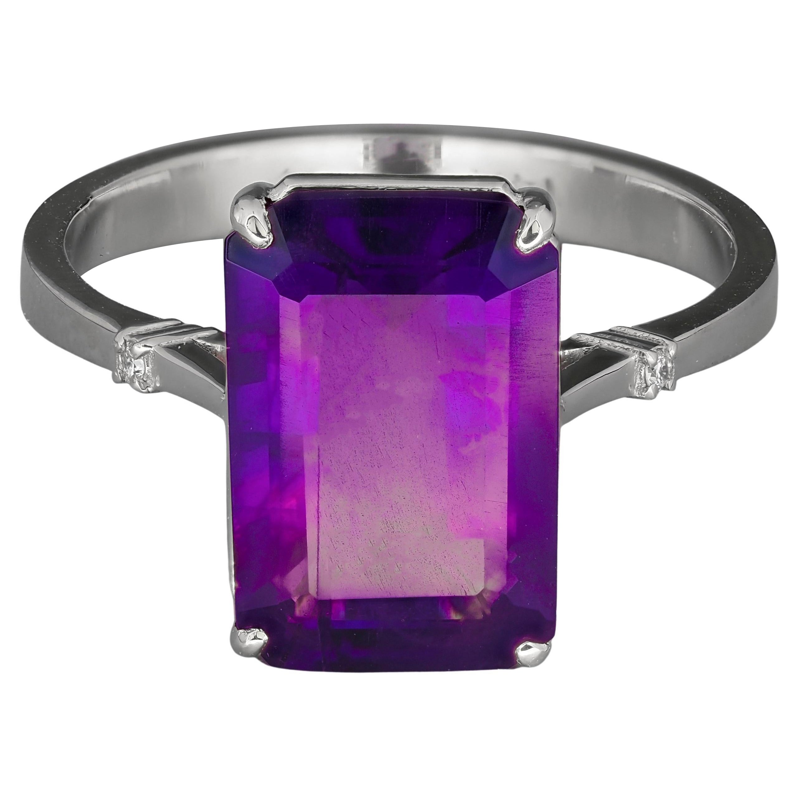 Ring with Genuine Amethyst and Diamonds For Sale at 1stDibs