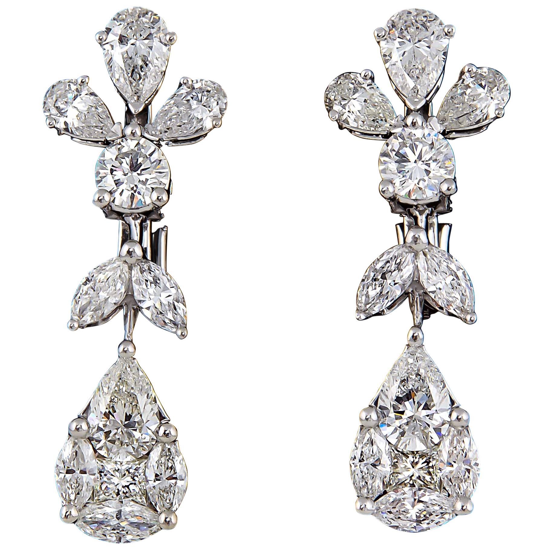Classic Diamond Drop Gold Earrings For Sale at 1stDibs