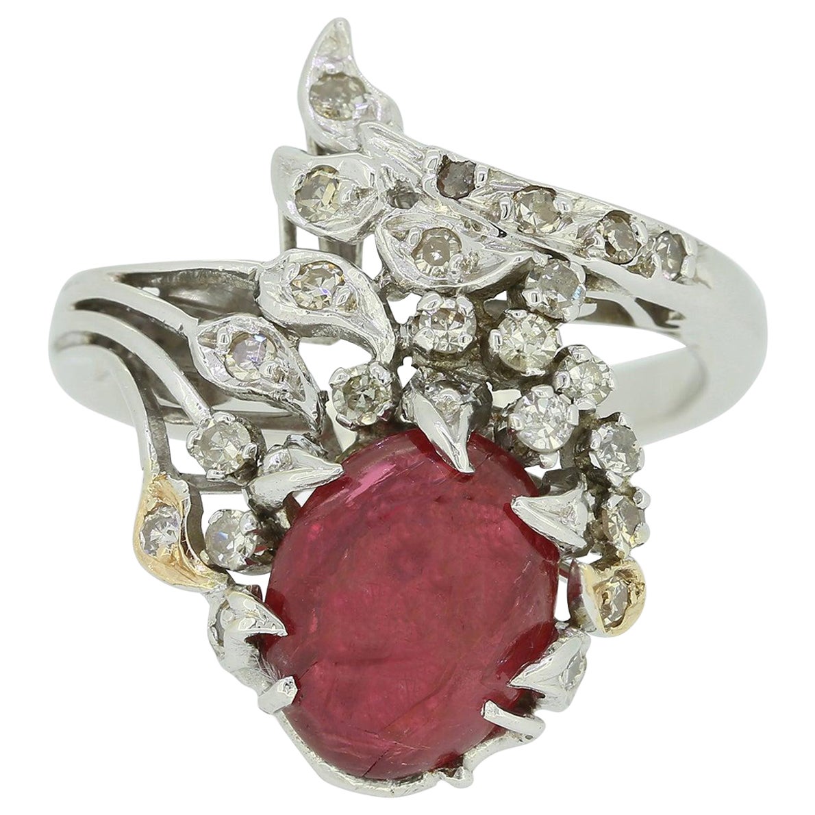 Vintage Ruby and Diamond Ring For Sale at 1stDibs
