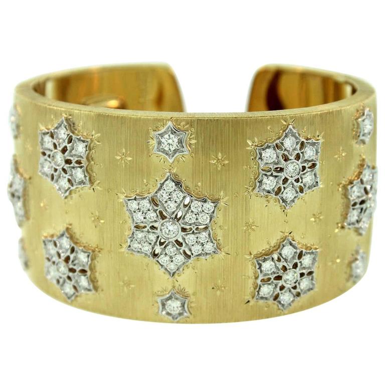 Mario Buccellati Iconic Diamond Gold Snowflake Cuff at 1stDibs