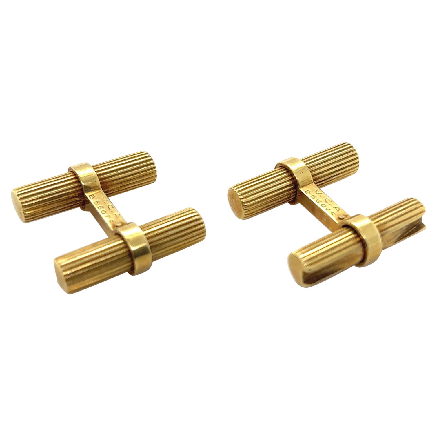 1970s Van Cleef and Arpels 18 Karat Gold Lapis Onyx Interchangeable ...