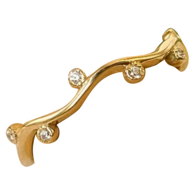 14k Yellow Gold Diamond Pain Wavy Ring Elegant Diamond Anniversary Ring ...