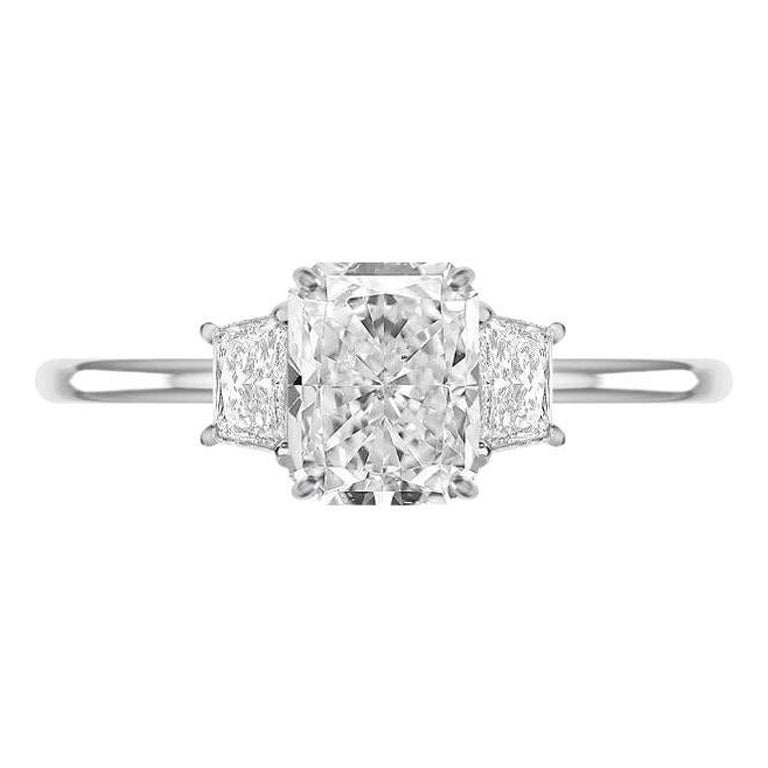 GIA Certified 3 Carat Square Radiant Trillion Cut Diamond For Sale at ...
