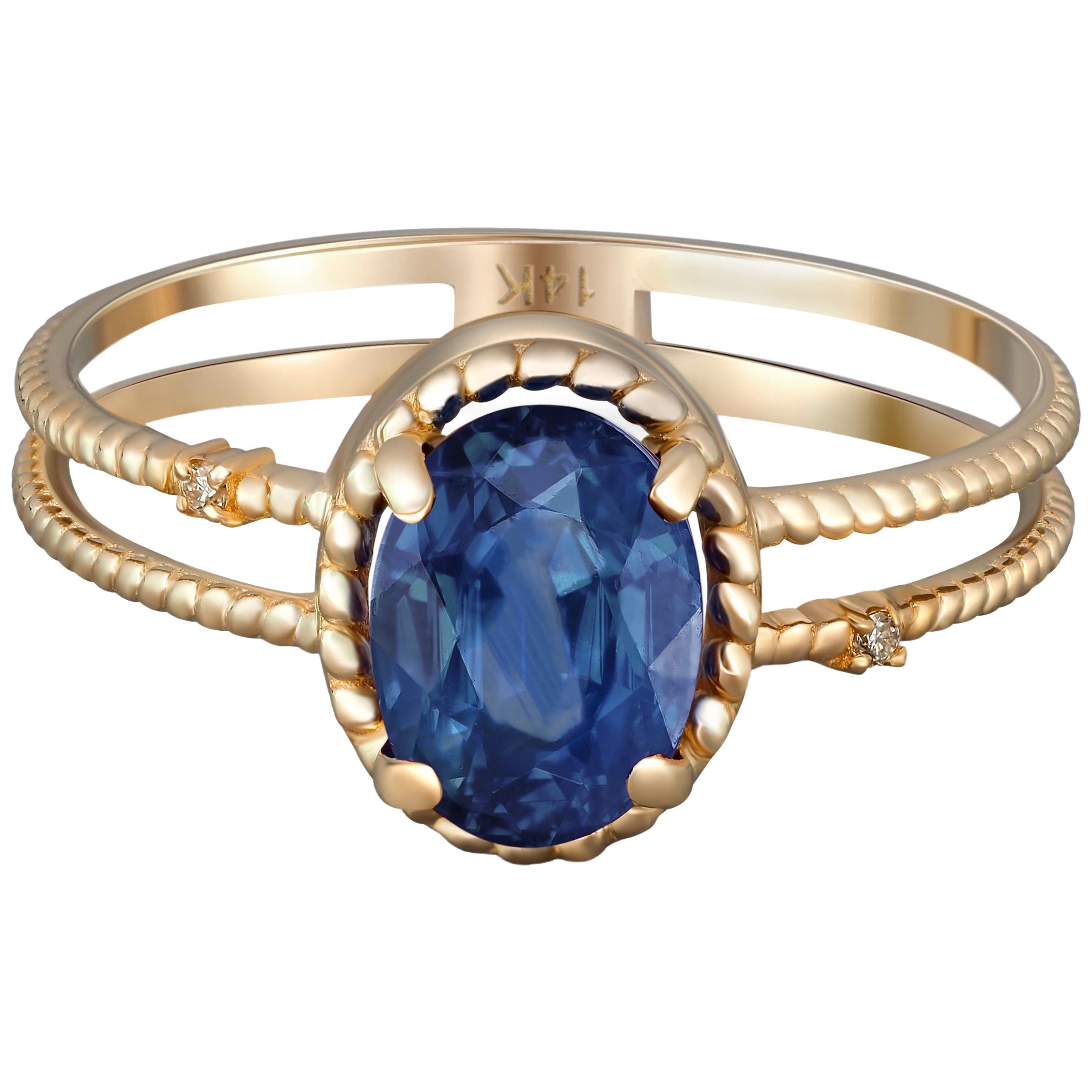 Sapphire gold ring. For Sale at 1stDibs