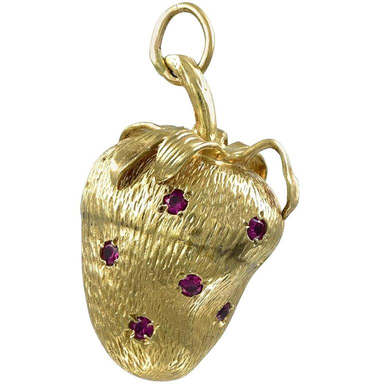 Beautiful Ruby Gold Strawberry Charm Pendant For Sale at 1stdibs