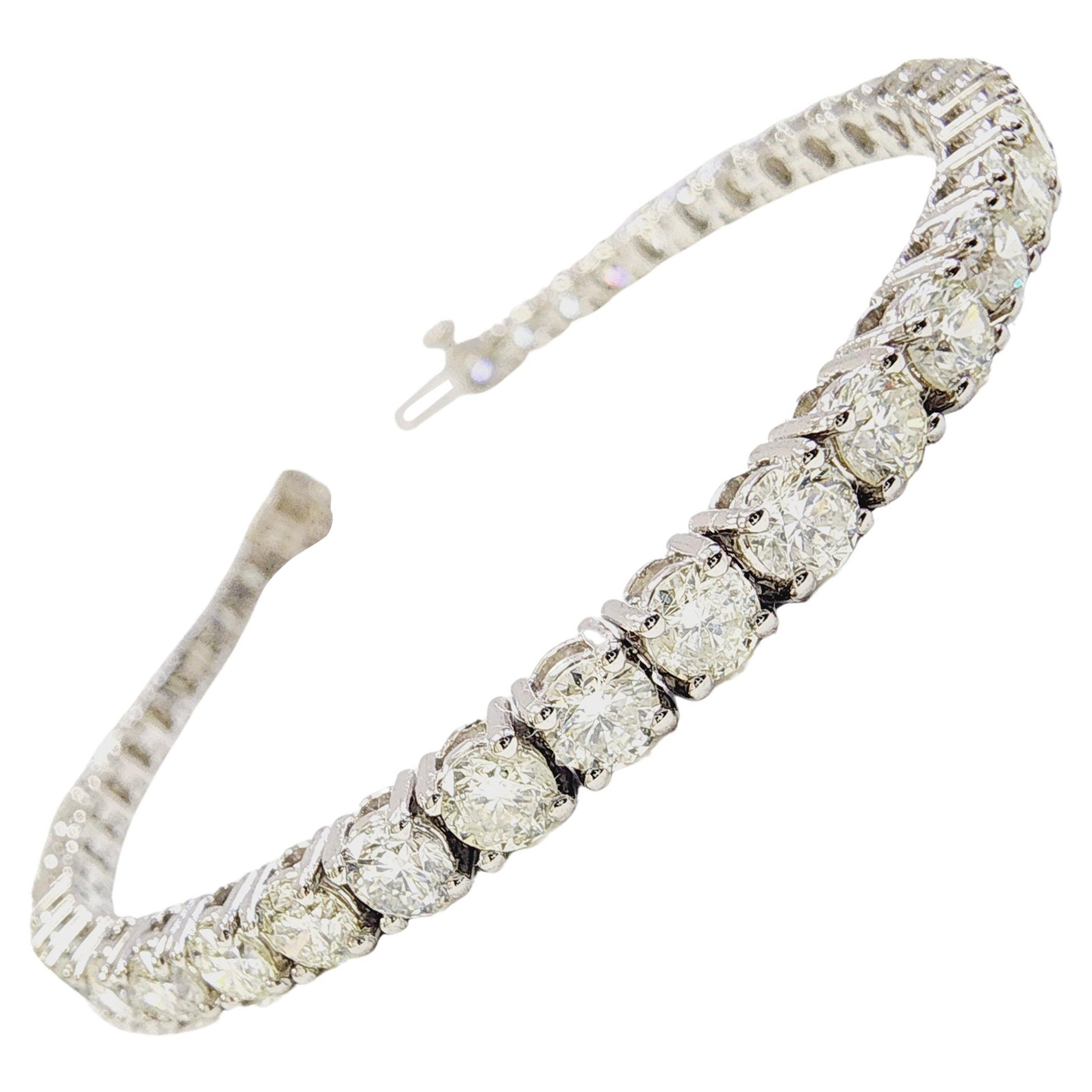 5.06 Carat Natural Diamond Tennis Bracelet 14 Karat White Gold For Sale at 1stDibs