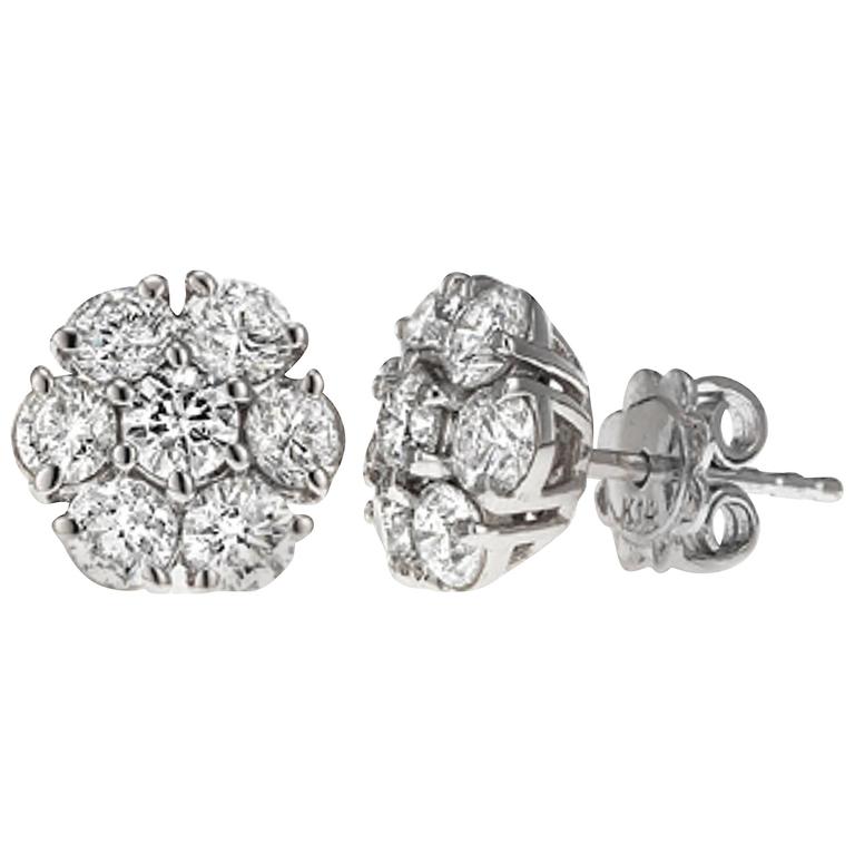 1.50 Carat Classic Diamond Cluster Earrings For Sale at 1stDibs