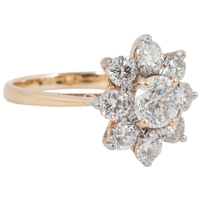 Diamond Gold Cluster Ring For Sale at 1stDibs
