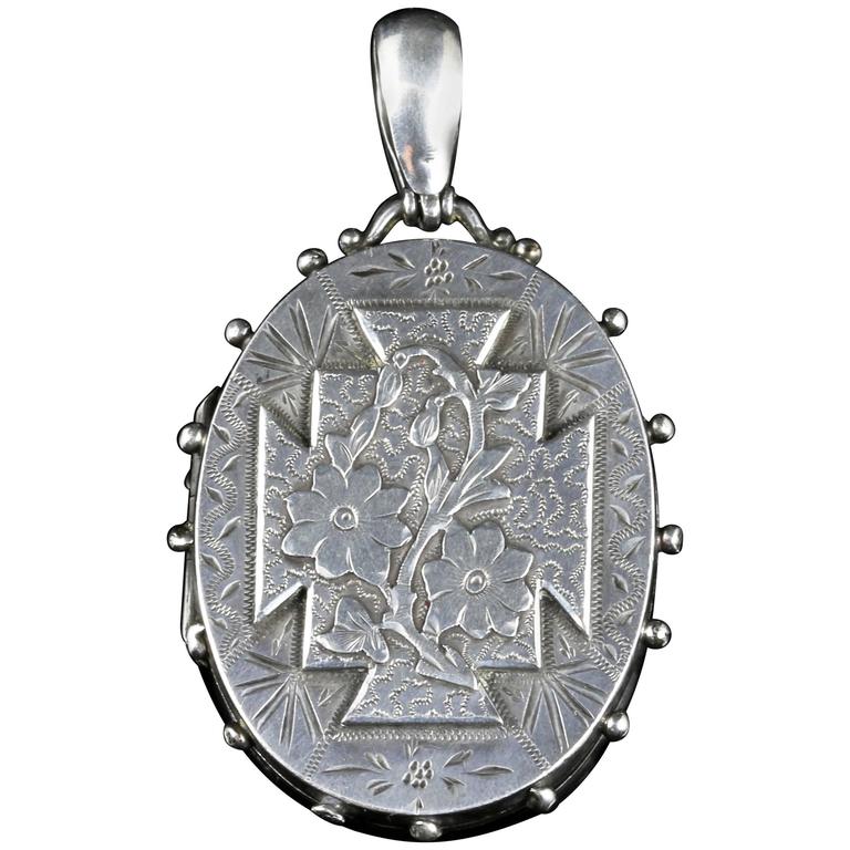 Antique Victorian Dated Birmingham 1885 Silver Locket For Sale at ...