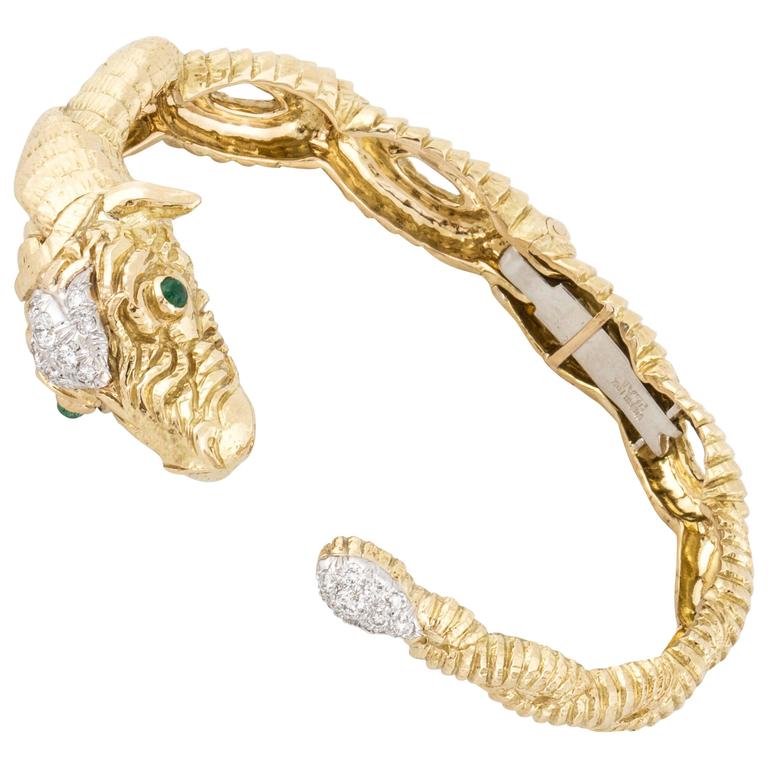 1960s Enamel Emerald Yellow Gold Ram's Heads Bangle Bracelet at 1stdibs