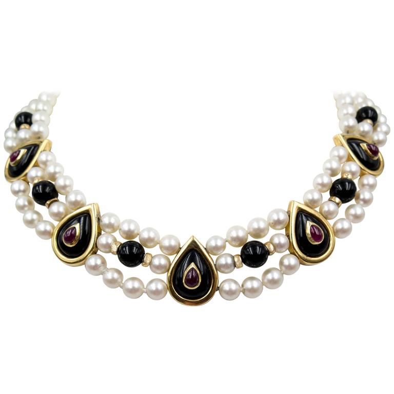 Triple Row Ruby Onyx Pearl Decorative Gold Necklace For Sale at 1stDibs