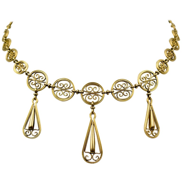 Elegant Antique Gold Necklace For Sale at 1stDibs | elegant gold necklace