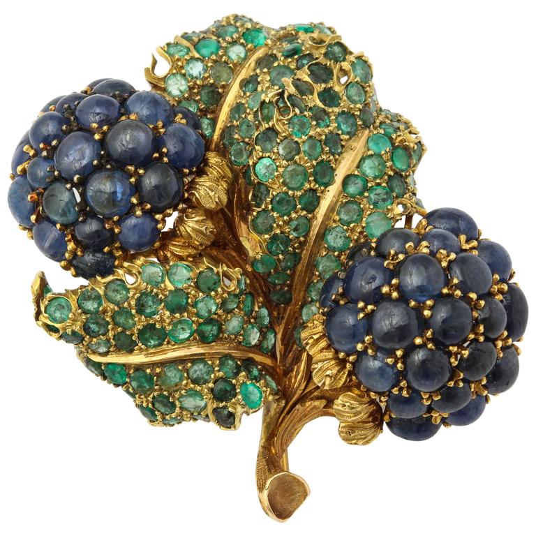 Buccellati Emerald Cabochon Sapphire Yellow Gold Flower Brooch For Sale ...