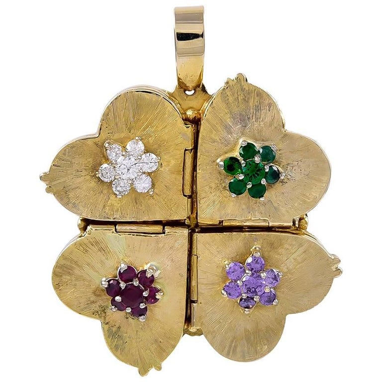 Big Beautiful Gold Dear Locket at 1stDibs