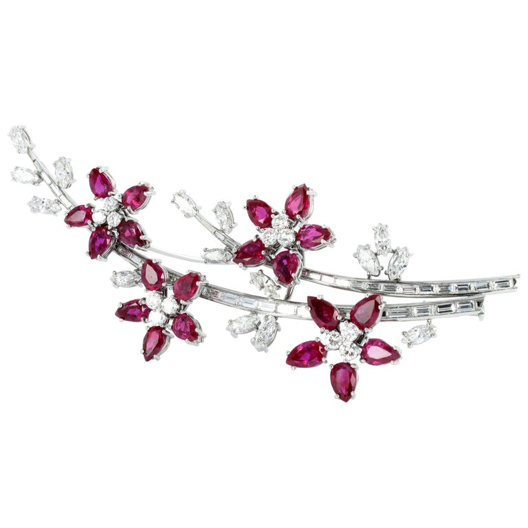 Very Fine Ruby and Diamond Platinum Flower Brooch For Sale at 1stDibs