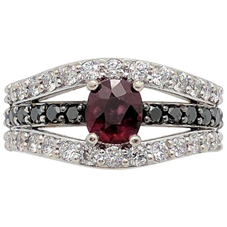 Ruby Black White Diamond Ring at 1stDibs