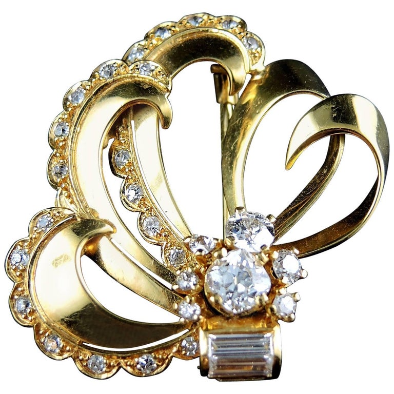 Retro Brooch in Gold and Diamonds from the 1950s For Sale at 1stDibs