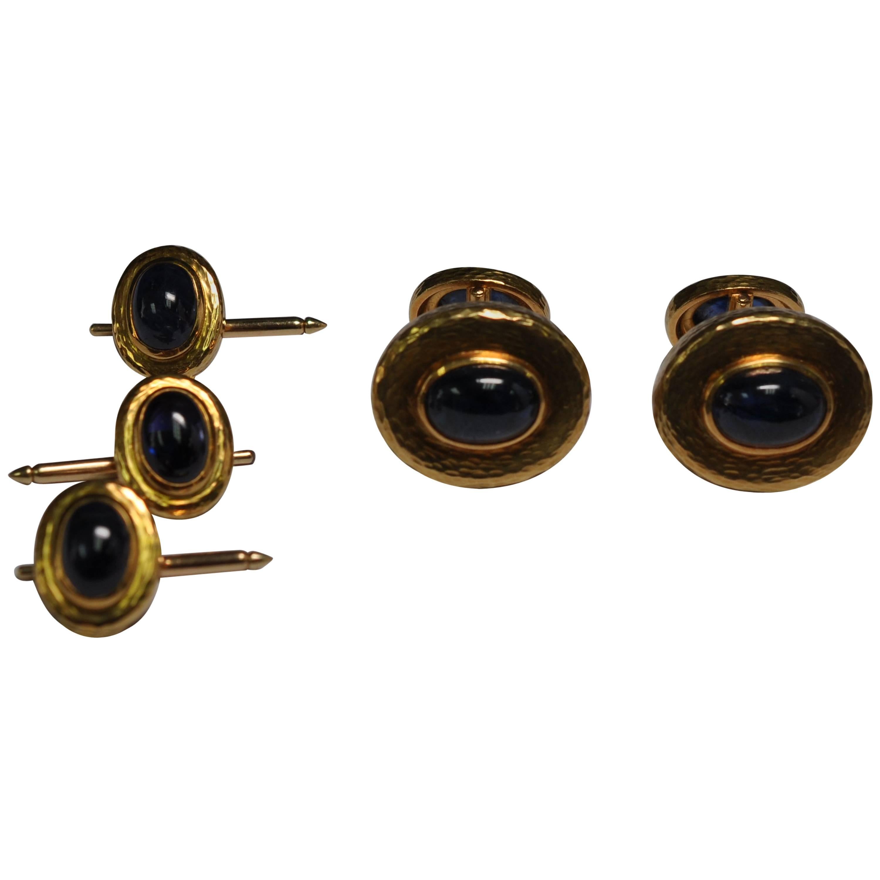 David Webb Cabochon Sapphire Yellow Gold Cufflink Set For Sale at 1stDibs