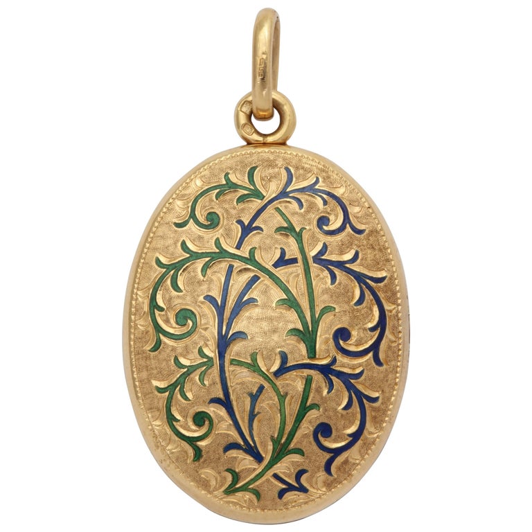 Art Nouveau Style English 18 Karat Locket at 1stDibs