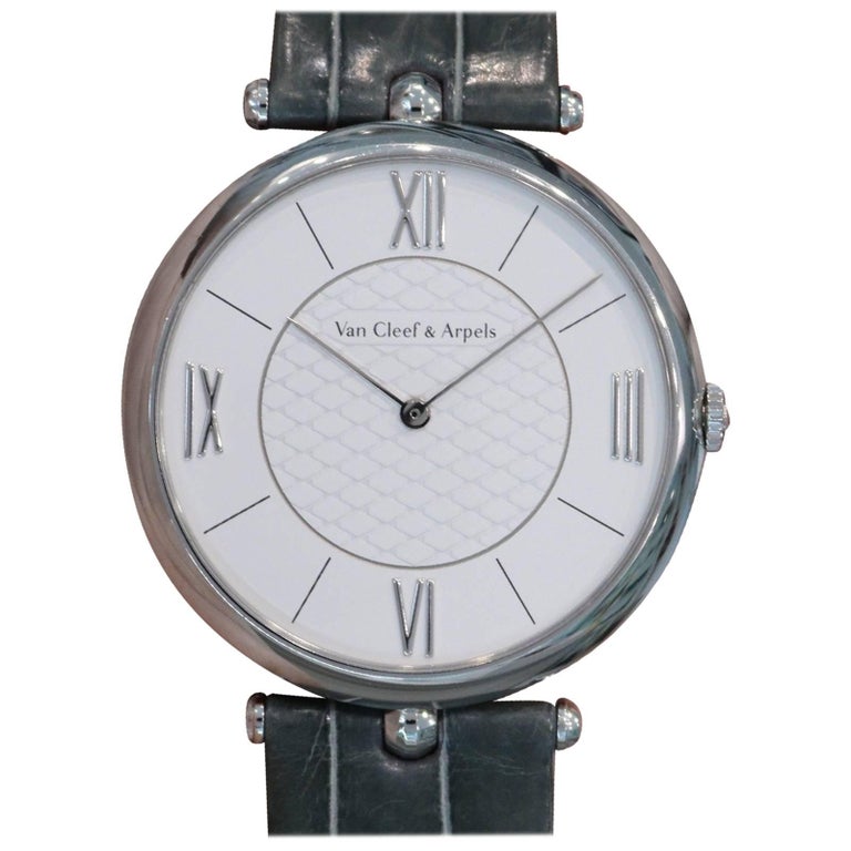 Van Cleef and Arpels Secret Miroir des Eaux Wristwatch at 1stdibs