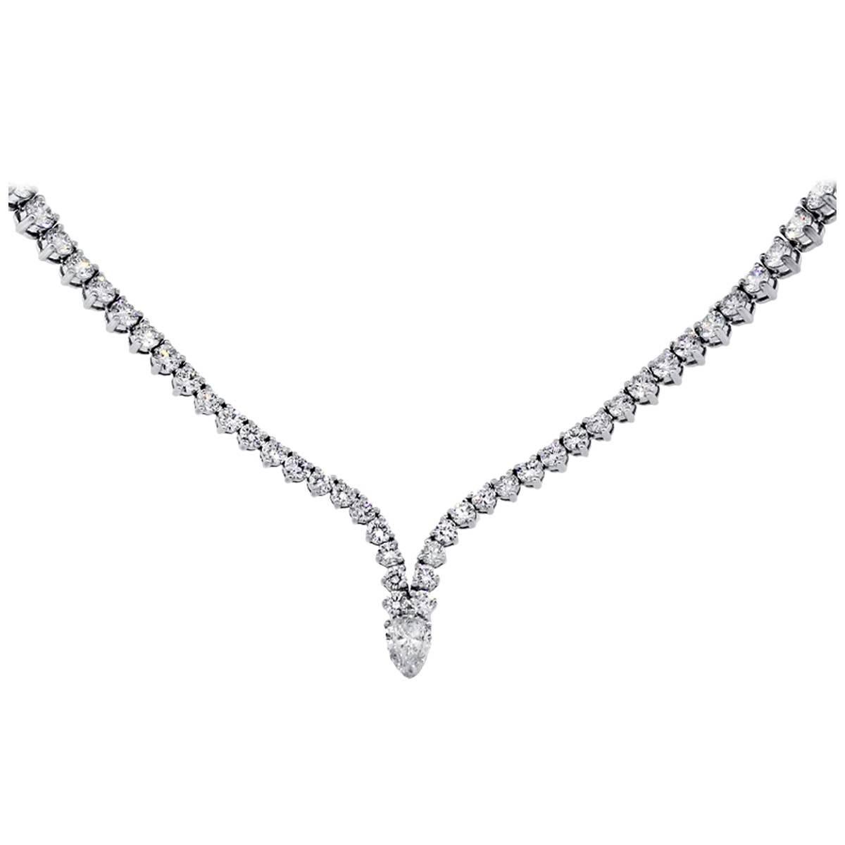 Round Diamond Riviera Cluster Necklace For Sale at 1stDibs