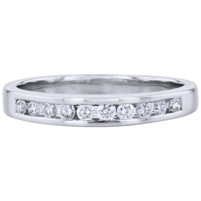 Estate 0.26 Carat Round Diamond Band Wedding Band Ring set in Platinum ...