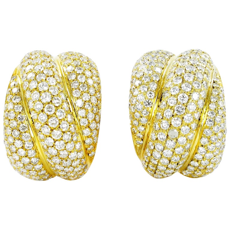 Elegant Pave Ruby Gold Twist Knot Earclips For Sale at 1stdibs