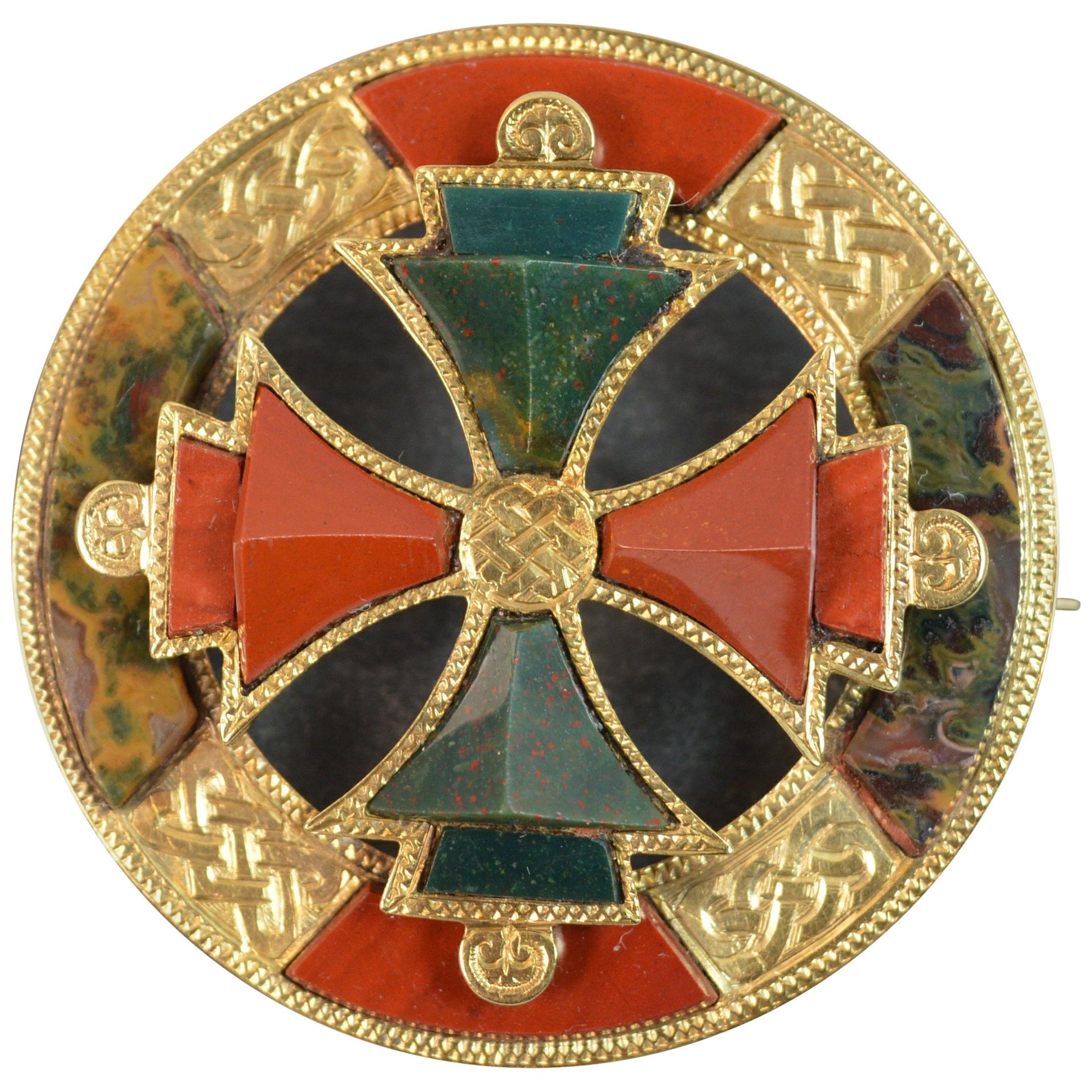 Large Rare 1866 Victorian Scottish Agate and Gold Brooch at 1stDibs