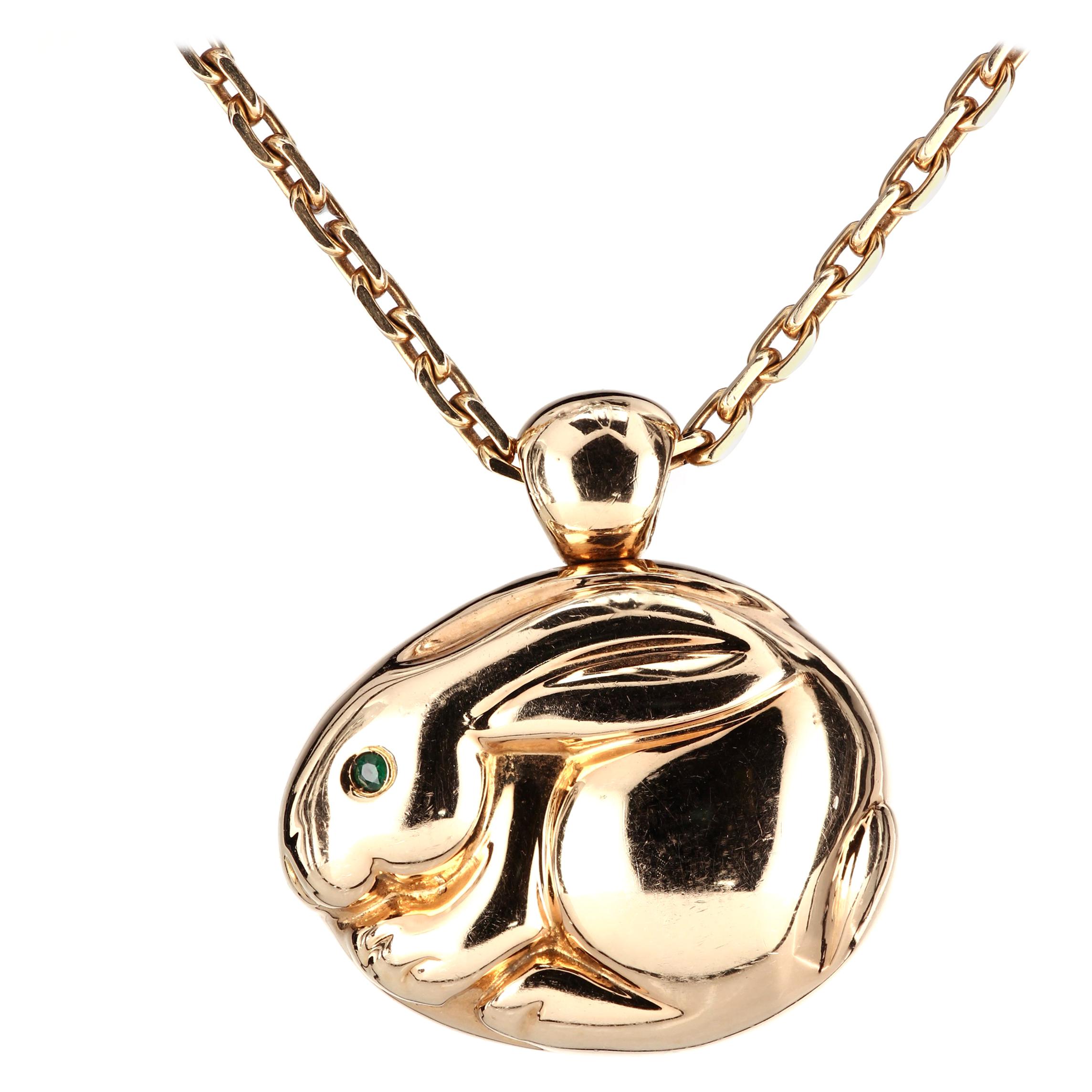 Van Cleef and Arpels Ancient Pendant 18 Karat Gold Artemis Greek ...