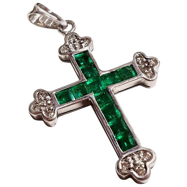 Vintage 18 Karat White Gold and Emerald Cross at 1stDibs | emerald ...