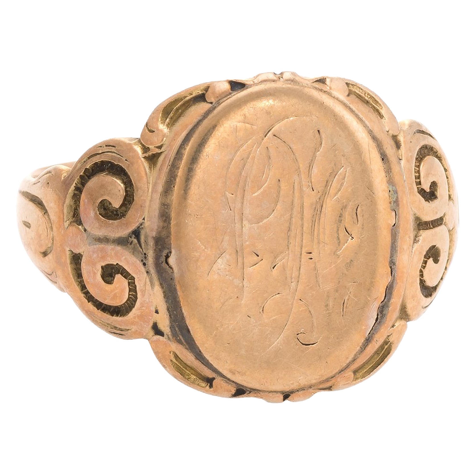 10 Karat Rose Gold Victorian Signet Ring with Engraving For Sale at 1stDibs