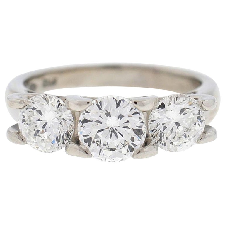 Roberto Coin Cento 18 Karat White Gold Diamond Three-Stone Engagement ...